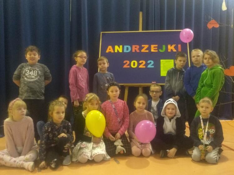 ZABAWA ANDRZEJKOWA W KLASIE I - Szkoła Podstawowa im. Ks. Jana ...